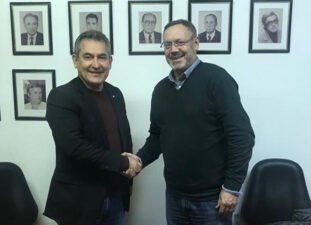 Farense contratou Álvaro Magalhães após ter rescindido com Rui Duarte